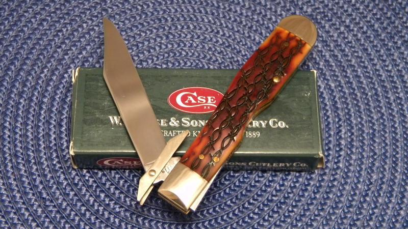 Case XX USA 2002 Dark Amber Barbed Wire Bone 6111 1/2L SS Cheetah Knife ...