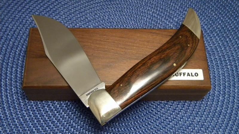 Case XX USA 9 Dot (1971) Wood P172 Buffalo Clasp Knife