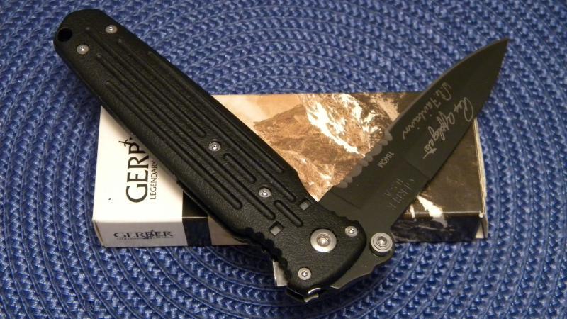 Gerber USA Model 05786 Applegate Fairbairn Covert Folding Knife - NIB