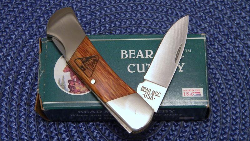 Bear MGC USA 225 Oak Lockback Knife - NIB