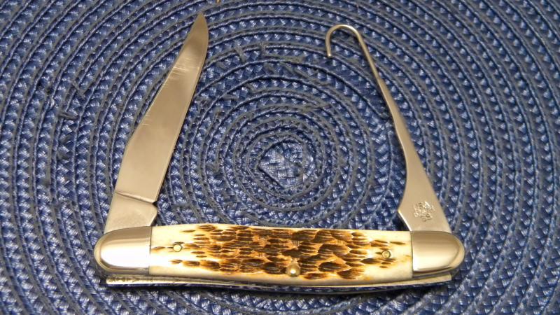 Case XX USA 2006 Bone 6247H SS Bird Hook Knife