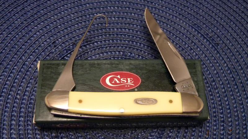 Case XX USA 2004 Yellow 3247H SS Bird Hook Knife in Box