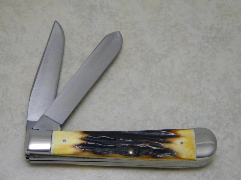 Case XX Stainless USA 3 Dot (1977) Stag 5254 SSP Blue Scroll Trapper Knife