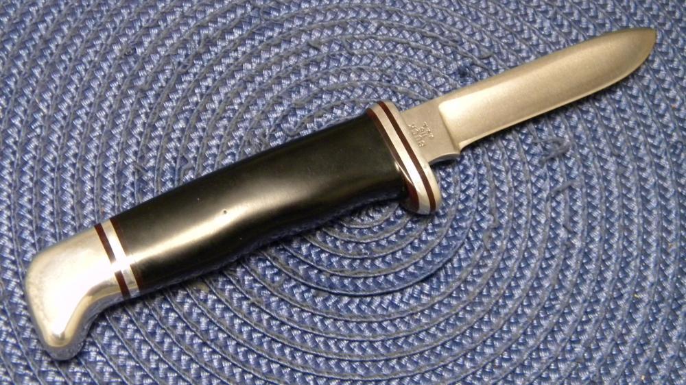 Buck 116 USA Black Caper Fixed Blade Hunting Sheath Knife Pre 1986