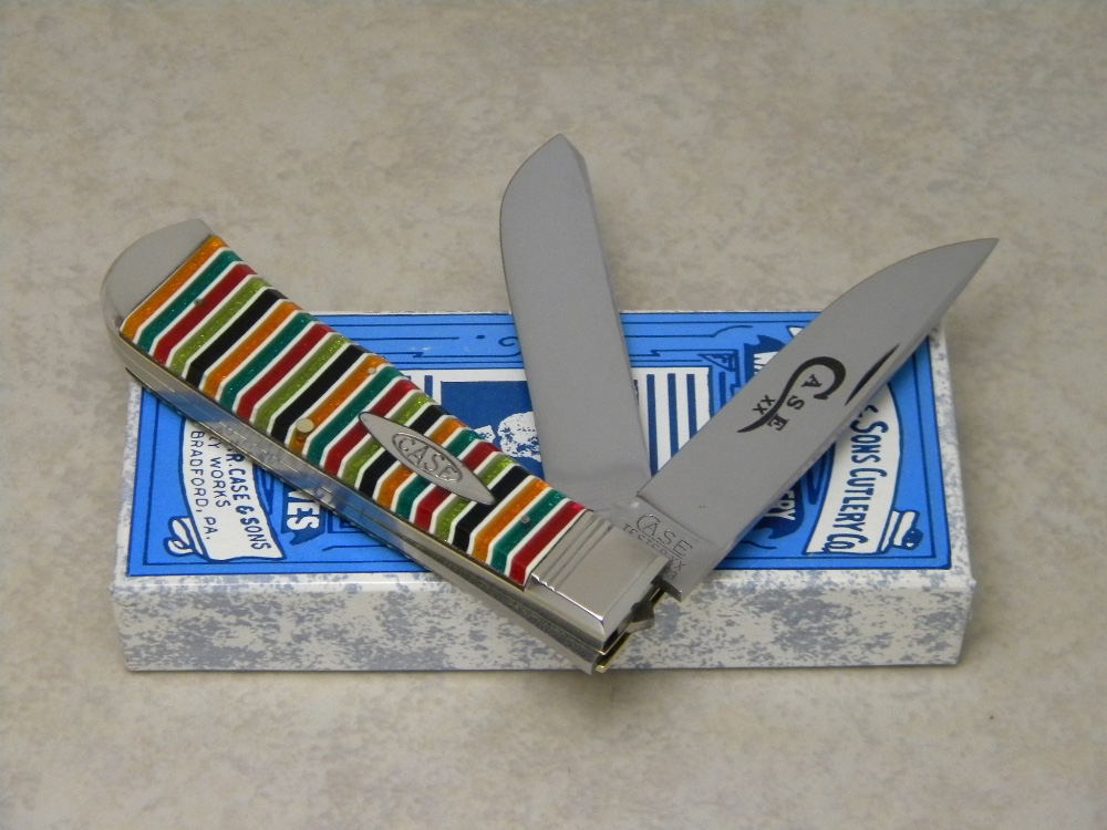 Case Classic 1993 Candy Stripe 7223 Oval Shield Jumbo Trapper Knife in Box