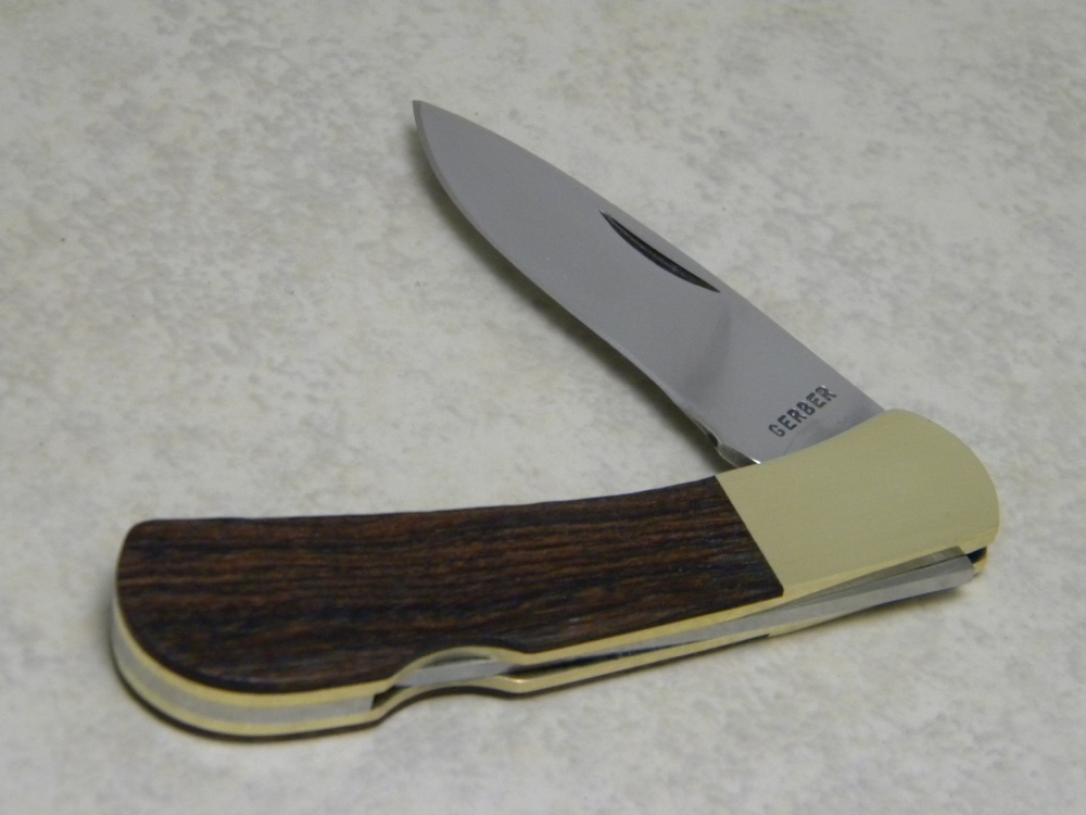 Gerber Portland, OR 97223 USA Wood Classic Folding Lockback Knife c.1970's