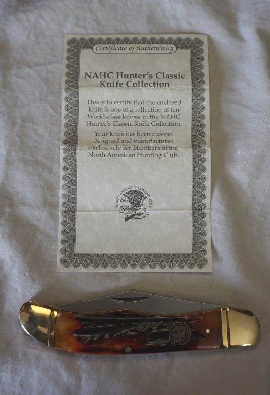 North American Hunting Club Hunter's Classic Collectible Knife