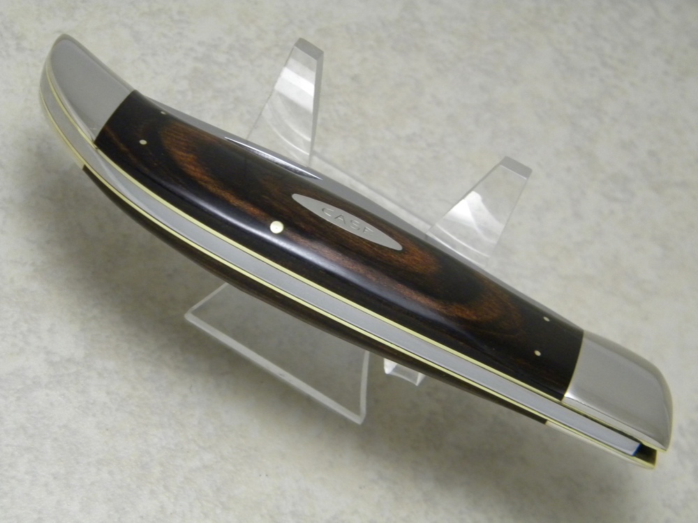Case XX USA 4 Dot (1976) Wood P172 Buffalo Clasp Knife in Box