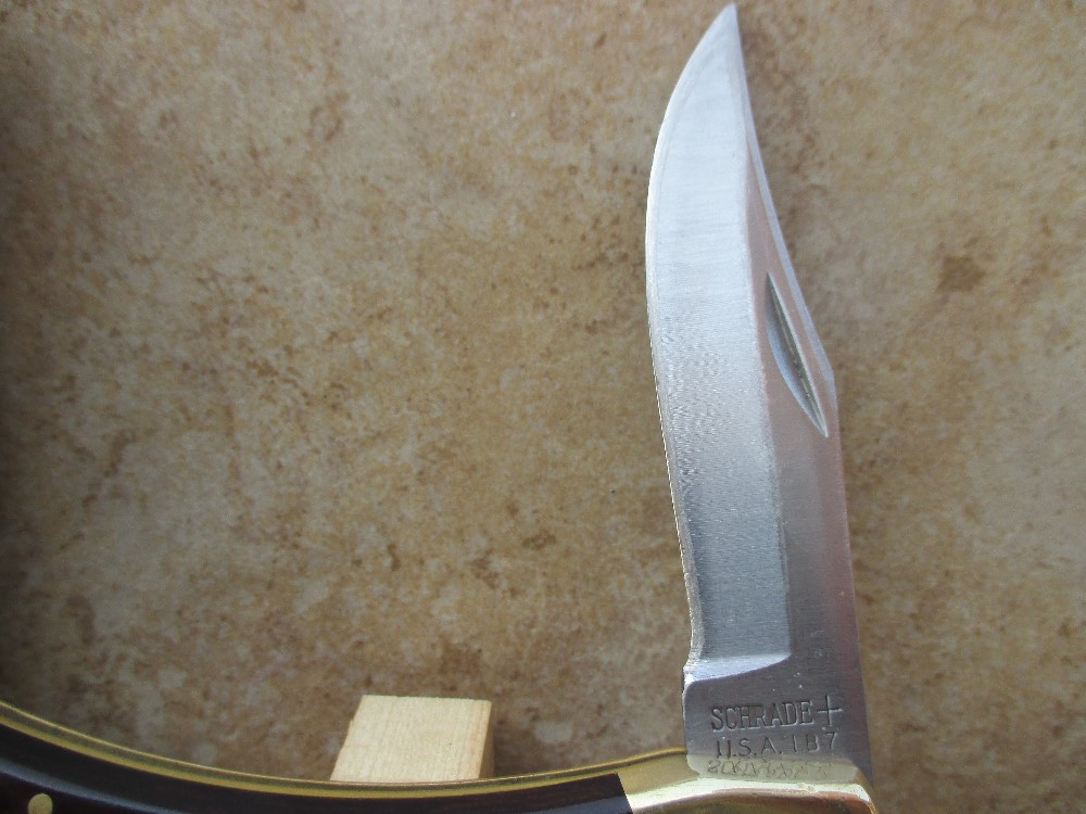 Schrade USA LB7 Lockback (four pin version)