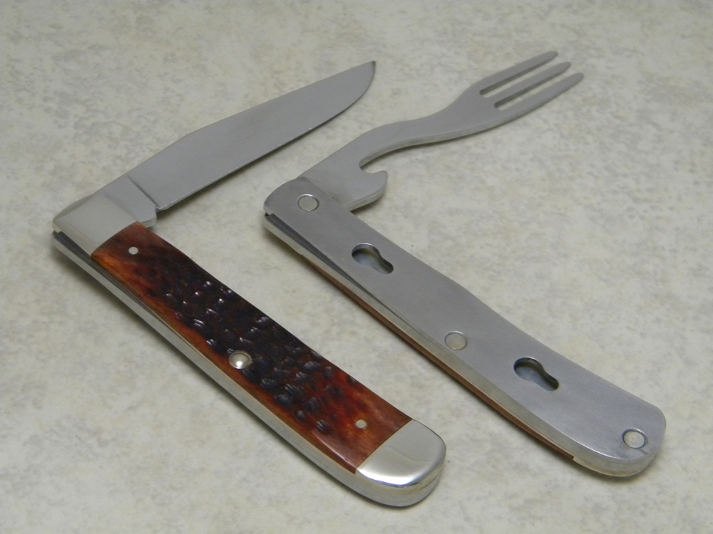 Case XX USA 1 Dot (1999) Chestnut Bone 6254 HBSS Hobo Trapper Knife in Box