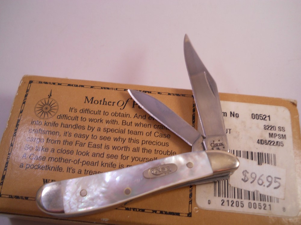 Case 8220 Pearl Peanut Knife 2005 In Box