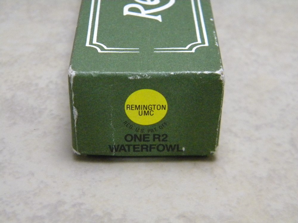 Remington UMC USA R2 Delrin Waterfowl Knife with Choke Blade in Box