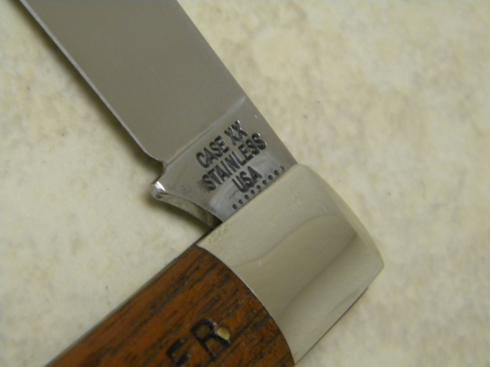Case XX Stainless USA 8 Dot (1972) Wood 1199 SH R Case XX Whaler Knife