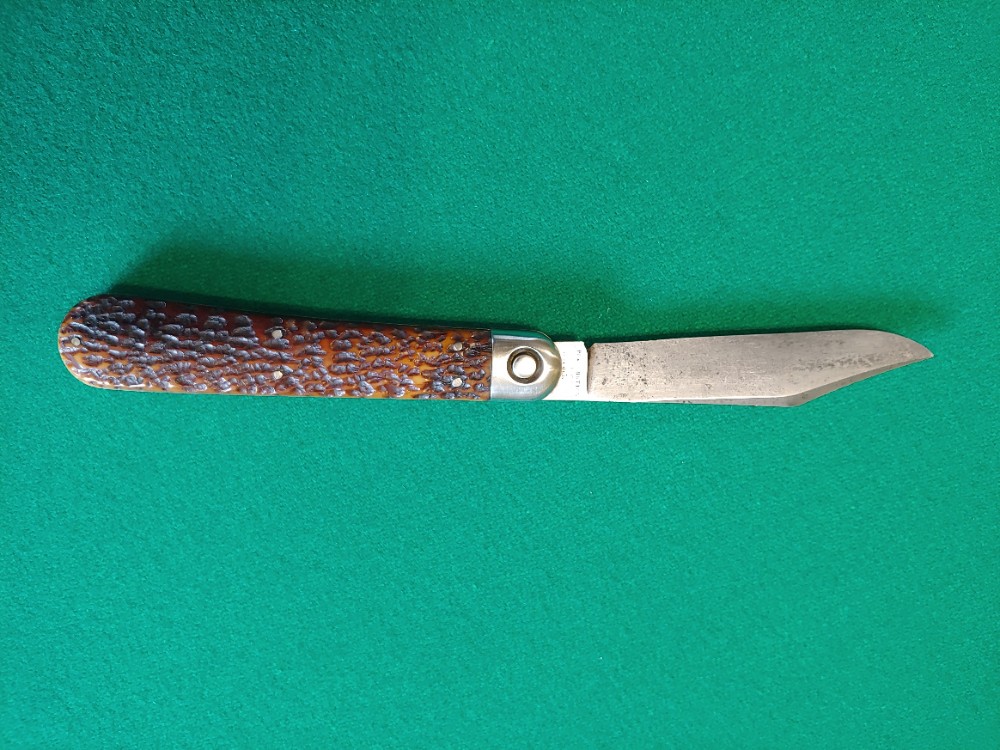 Press Button Switchblade knife 1892-1923 " INVINCIBLE"