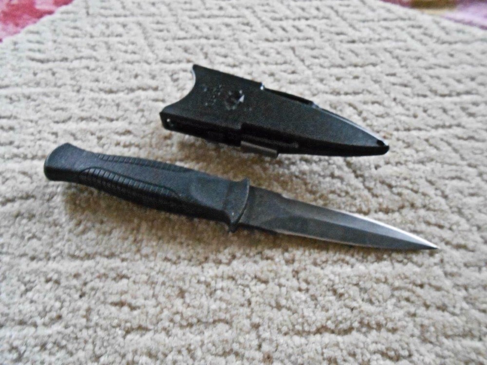 Older Gerber Dirk Hunter Knife and Original Sheath.
