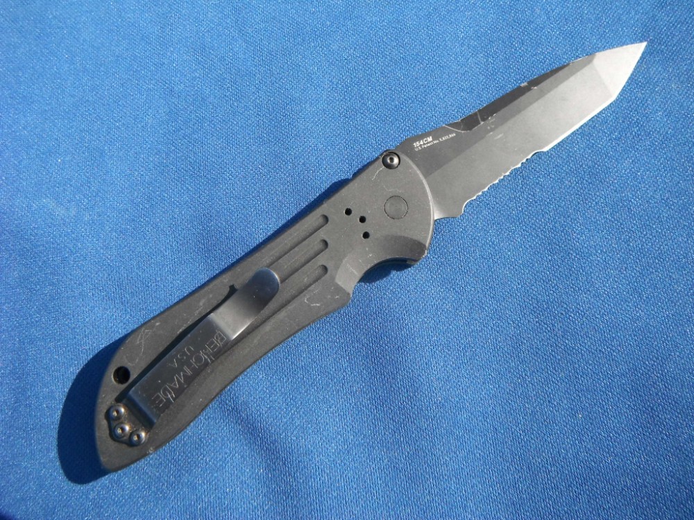 Discontinued Benchmade 9100 SBT AUTO Stryker with Safety 3.7" Dual Edge ...