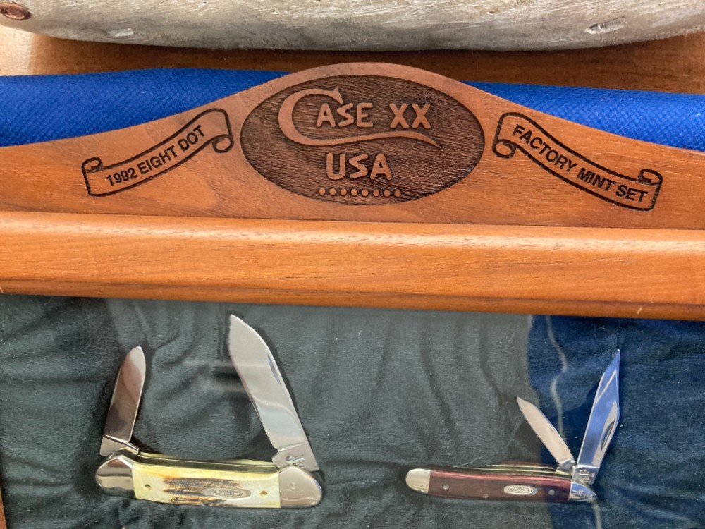 Case XX USA 8 Dot 1982 Factory Mint Set