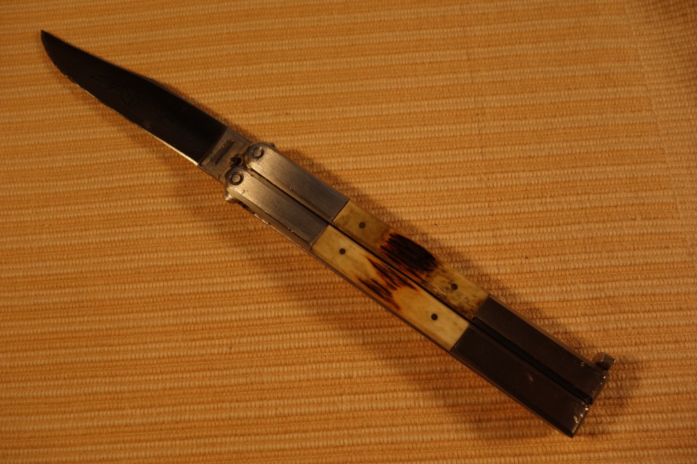 PARKER CUTLERY COMPANY JIGGED BONE "GYPSY" BUTTERFLY KNIFE