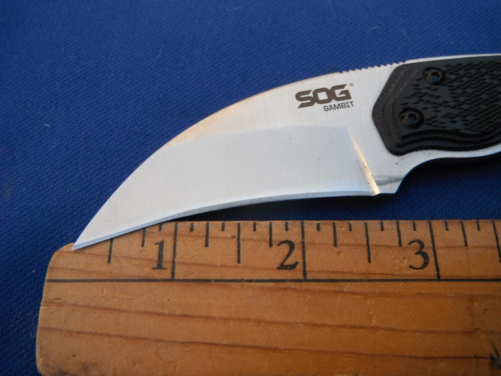 SOG GAMBIT TACTICAL FULL TANG FIXED BLADE KARAMBIT KNIFE WITH HARD SHEATH