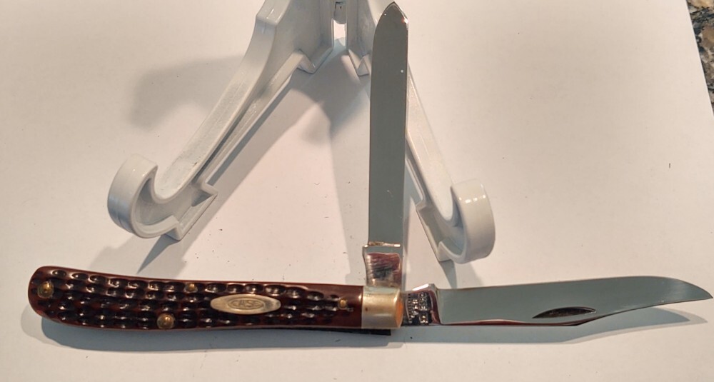 Case XX USA 10 Dot 1970 Pretty Red Jigged Bone 62048 SP Slimline Trapper