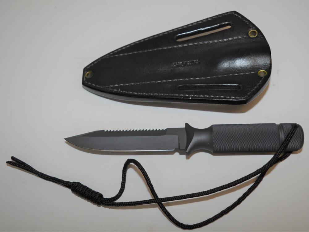 Chris Reeve Aviator Fixed Blade Knife with Sheath Unused