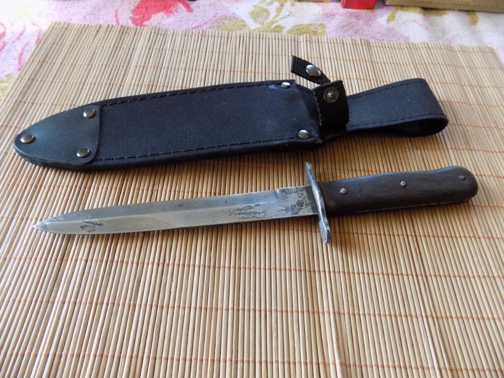 Unique Dagger Skull , cross bones