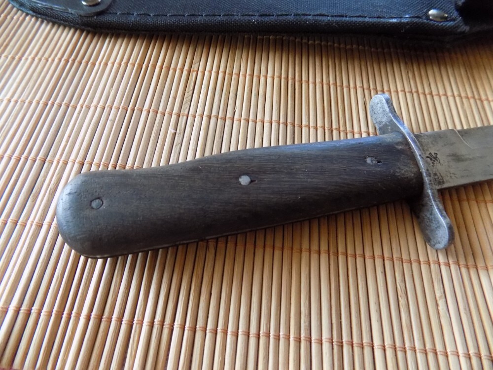 Unique Dagger Skull , cross bones