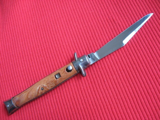 Vintage EdgeMaster Fish Tail U.S.A. Switchblade Knife