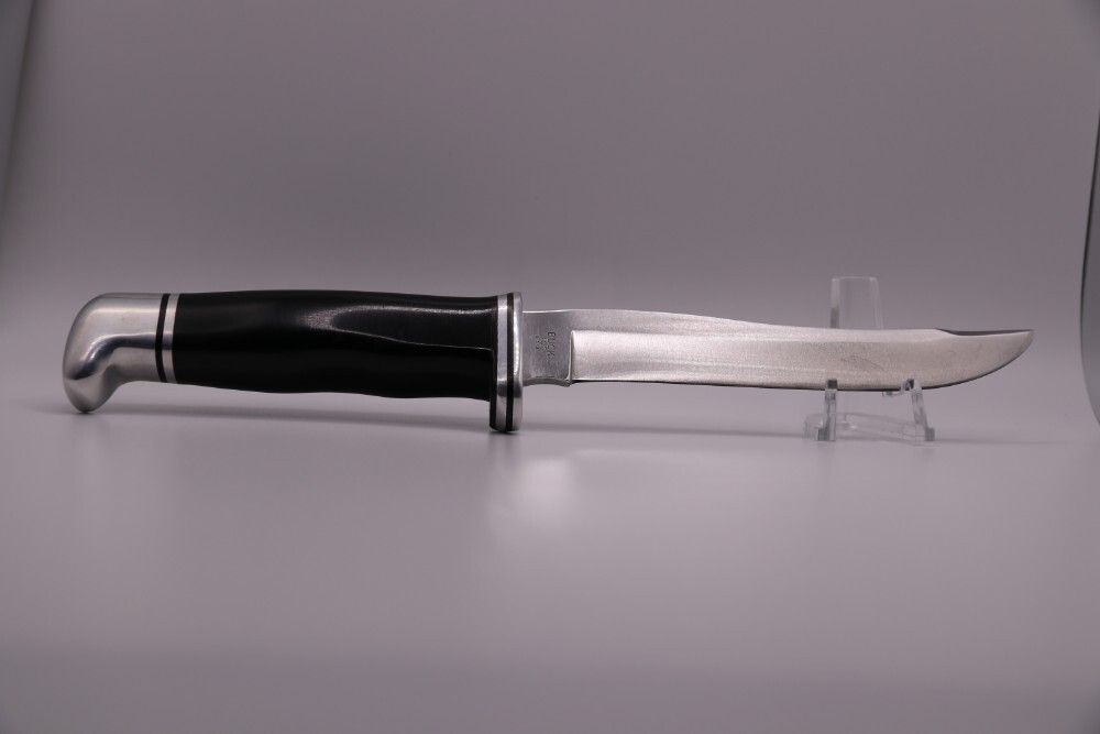 BUCK USA 105 WITH ORIGINAL SHEATH