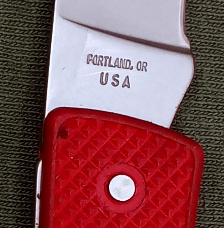 Gerber LST 400 Red light weight lock back