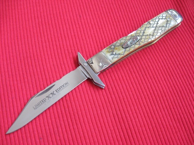 Case CHEETAH Limited XX Edition Custom Double Action Rattlesnake Bone ...