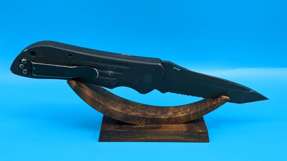 Benchmade 9100 AUTO Stryker with Safety 3.7" Combo Edge Satin Tanto Blade