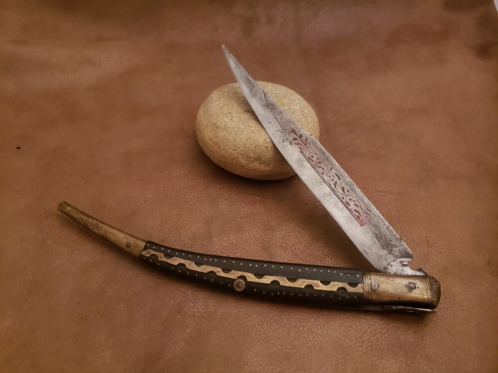 Antique Spanish jumbo ratchet navaja fighting knife