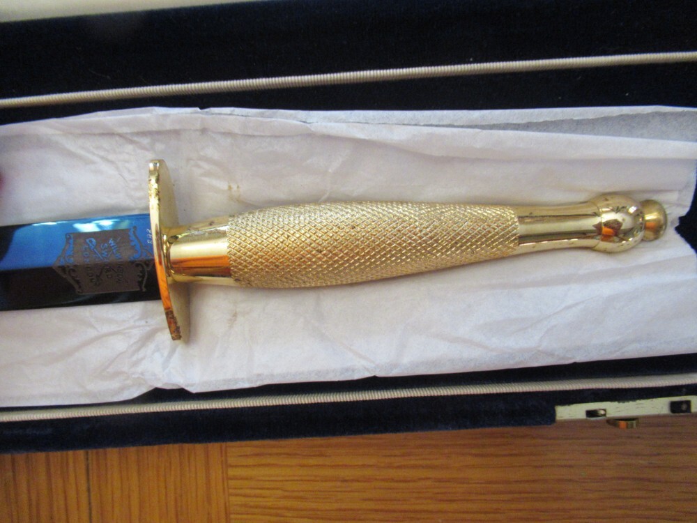 Wilkinson Sword American Historical Foundation Commemorative Fairburn ...