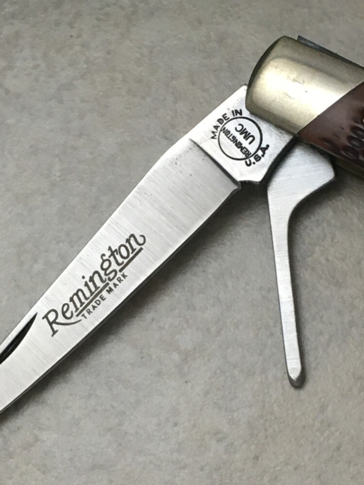 Remington UMC USA One R2 Waterfowl Knife in Box