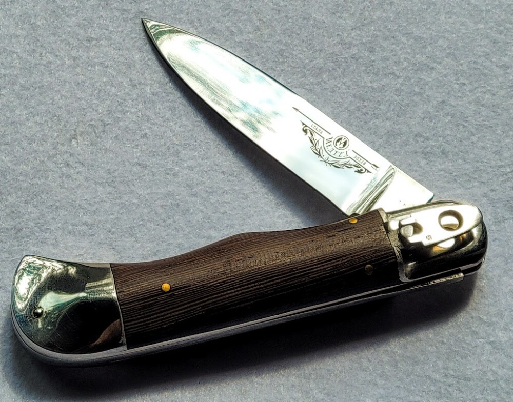 Medteh Russian Lever Lock Automatic Knife