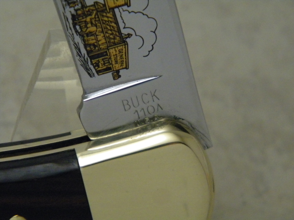 Buck 110 USA H.H. Buck Blacksmith Limited Edition Hunter Wood Folding ...