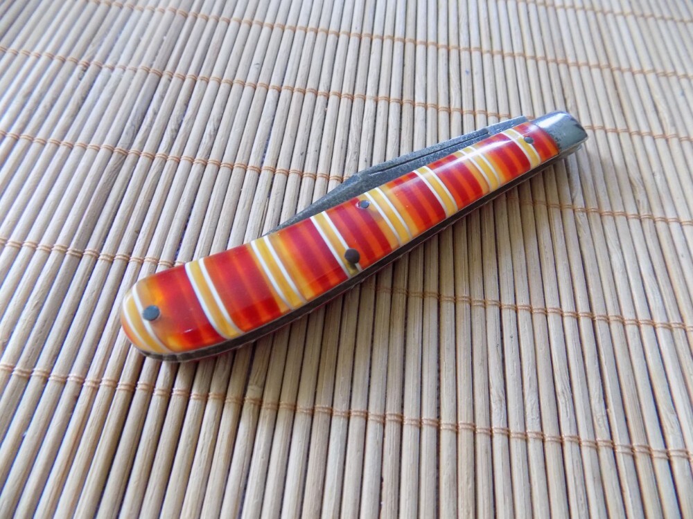 W R Case & Son Trapper knife, Candy Stripe handles