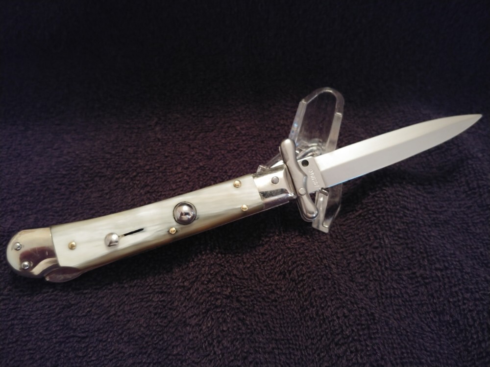 ITALIAN MEDICI STYLE SWING GUARD STILETTO, GORGEOUS HORN