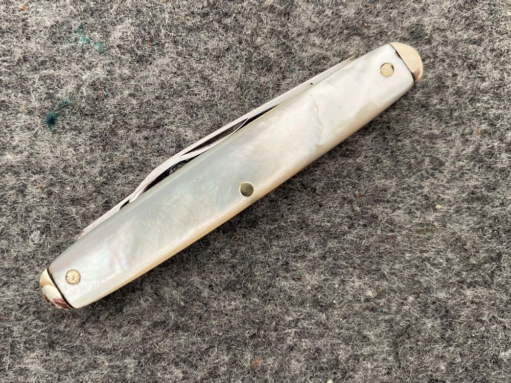 KUTMASTER UTICA NY USA Pearl Pen Knife