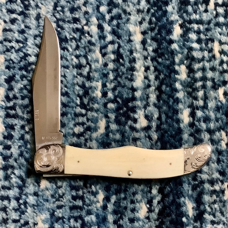 Case XX USA 1977 W 165 SAB SSP Moby Dick Folding Hunter