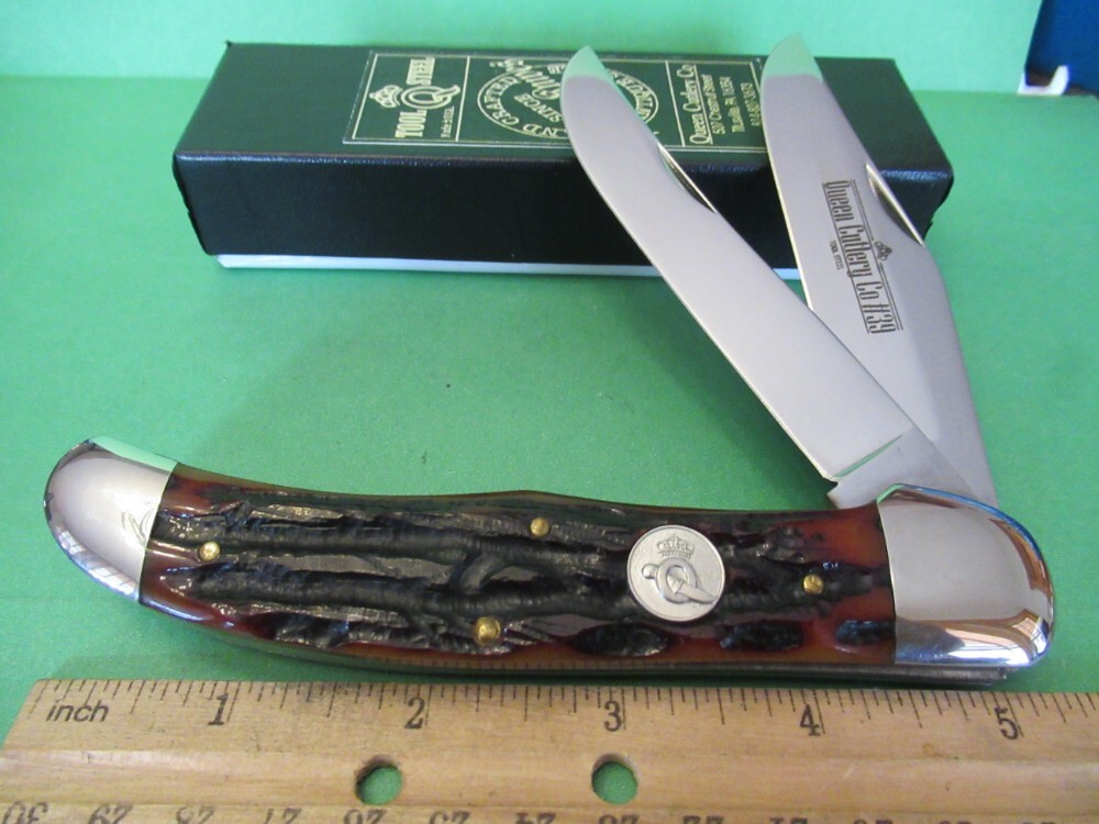 Queen Cutlery Titusville Pa. Amber Carved Stag Bone Pattern #39