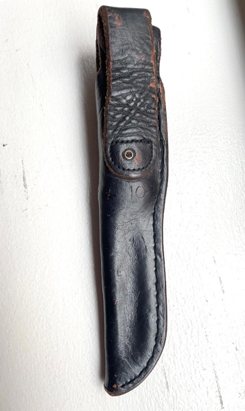 Vintage Buck Woodsman 102 w/ original sheath