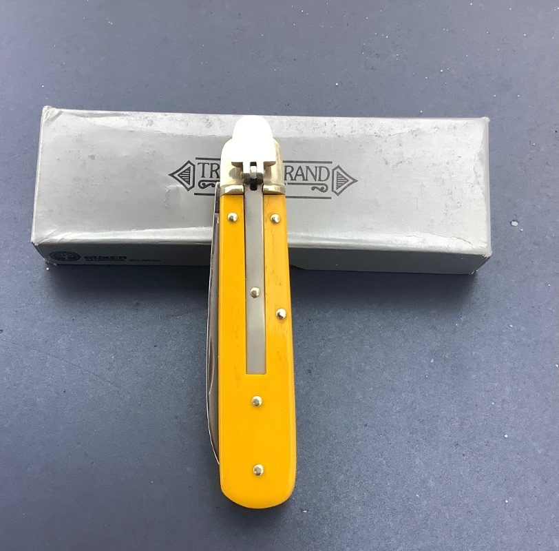 Vintage German Boker 712 Leverlock Knife Yellow Bone