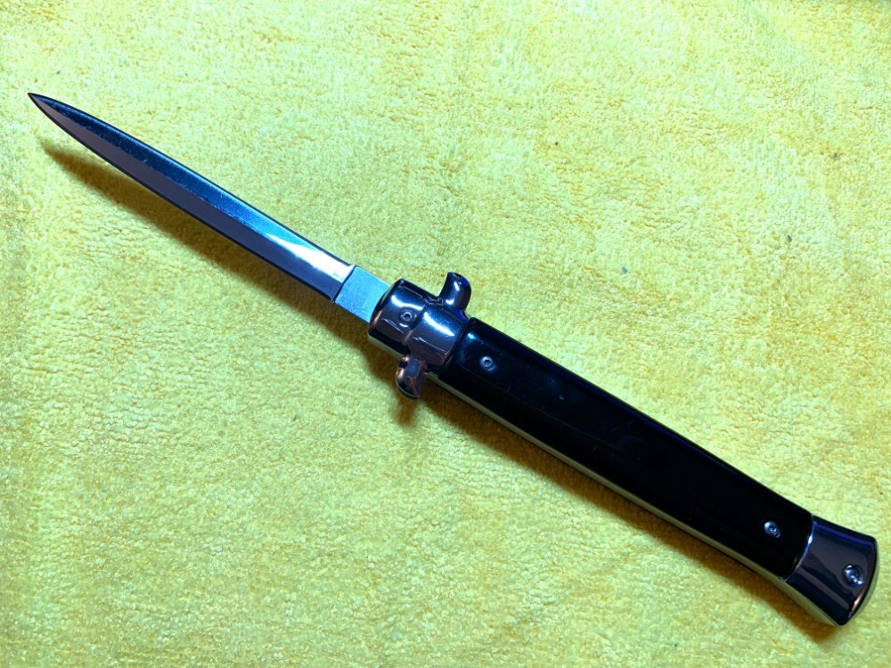 Large Double Action OTF stiletto, 11", double edged dagger blade.