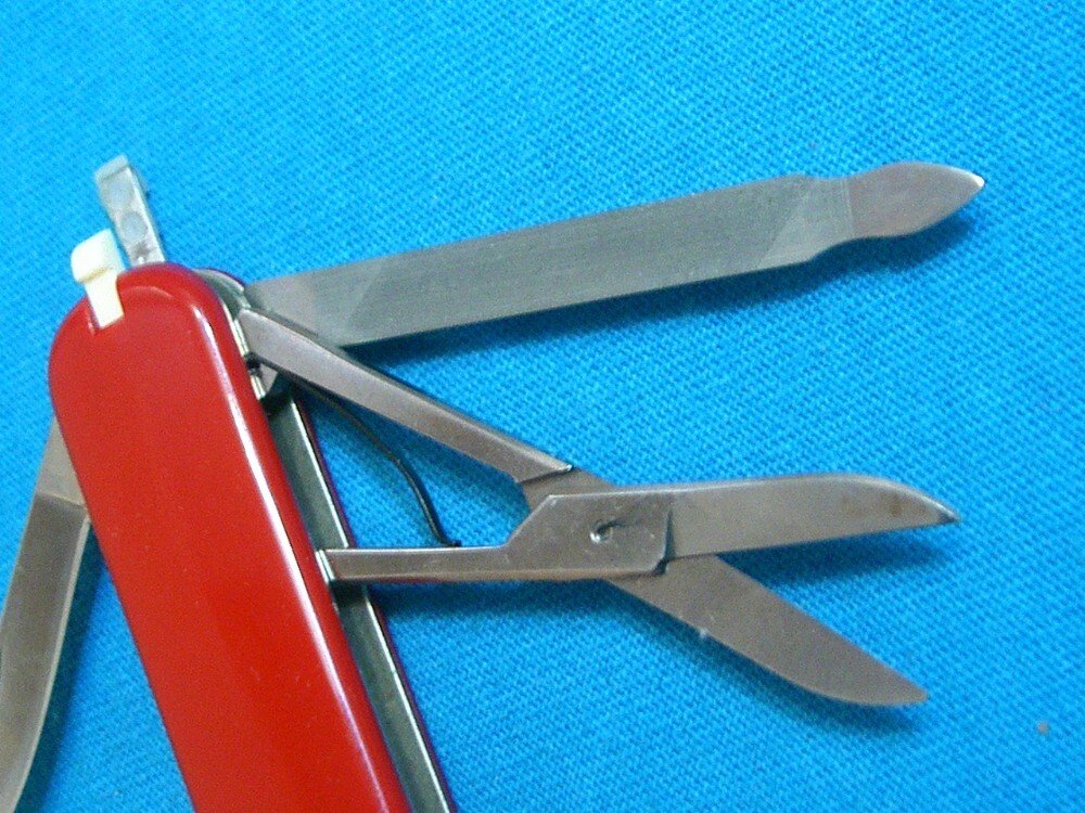 74MM EXECUTIVE VICTORINOX SWISS ARMY SAK RED NYLON FOLDING POCKET CAMP ...