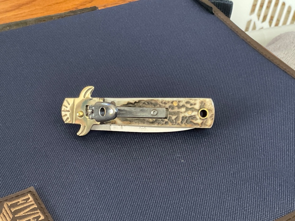 MINI HUBERTUS LEVER-LOCK.