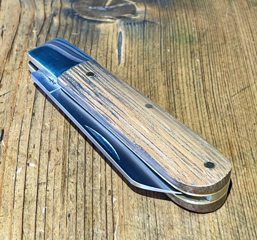 A. Wright & Son, Traditional BARLOW-LAMBSFOOT with English Oak scales ...