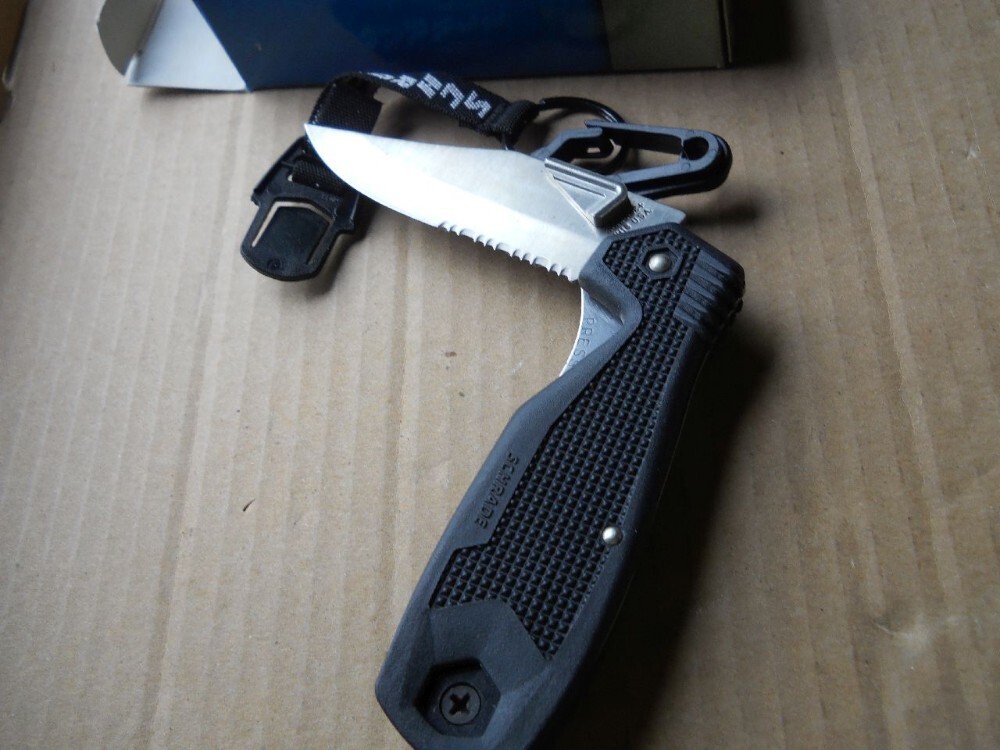 Schrade USA Cliphanger Knife CH 18S