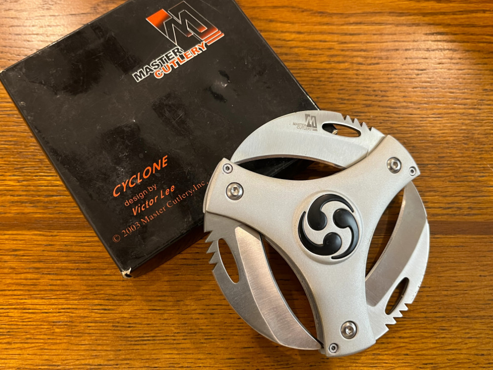 Master Cutlery Cyclone 3-Blade Frame Lock Folding Ninja Throwing Knife